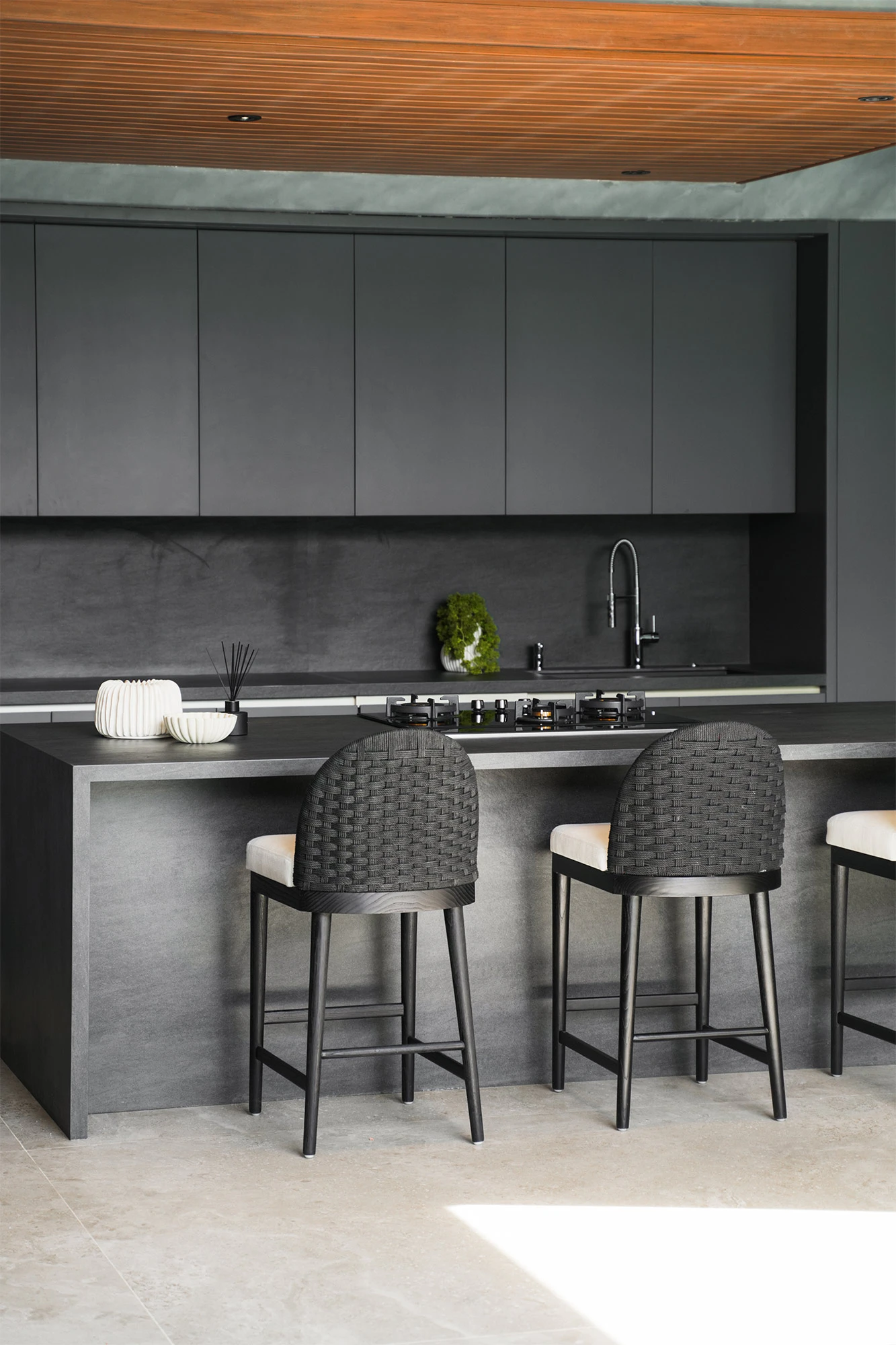 How to create a modern minimalist kitchen, by Atwood Kitchens ...