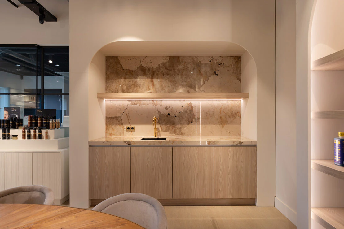 JK Beautyshop: A high-end beauty store