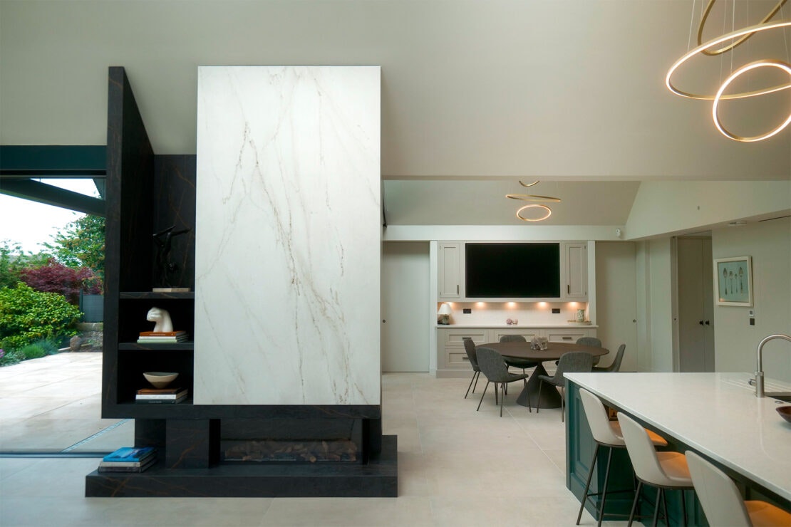 The elegant bespoke Dekton fireplace that catches the eye - Cosentino USA