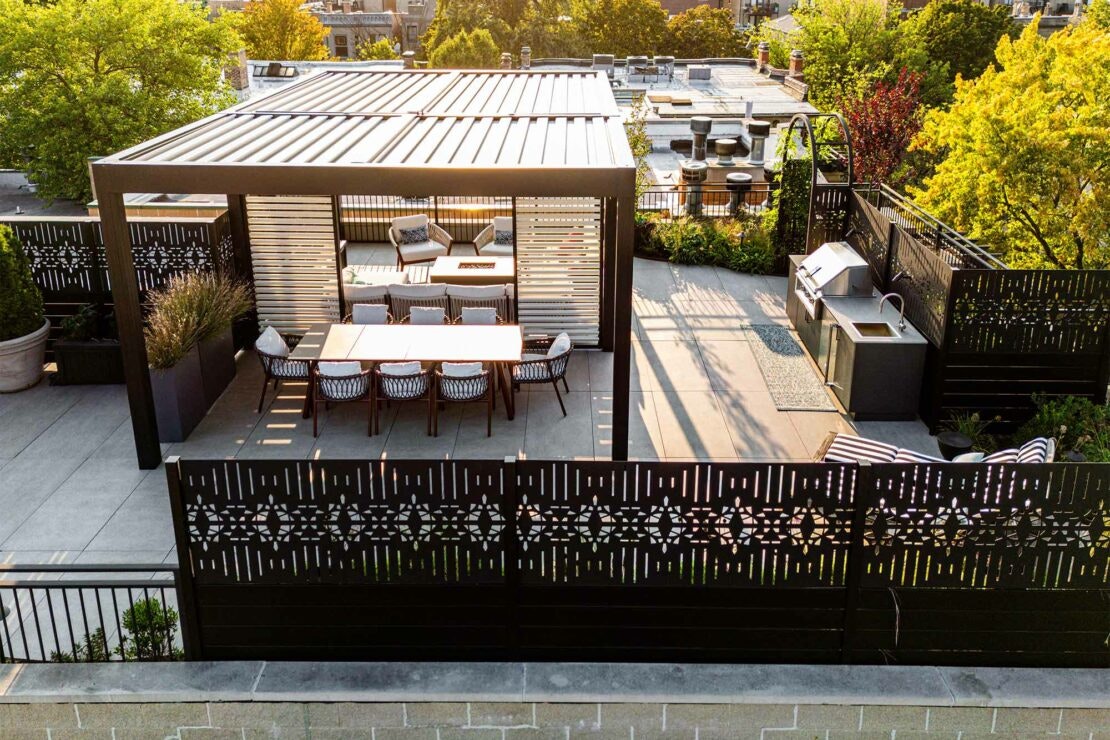 A hidden outdoor oasis in the heart of Wrigleyville - Cosentino USA