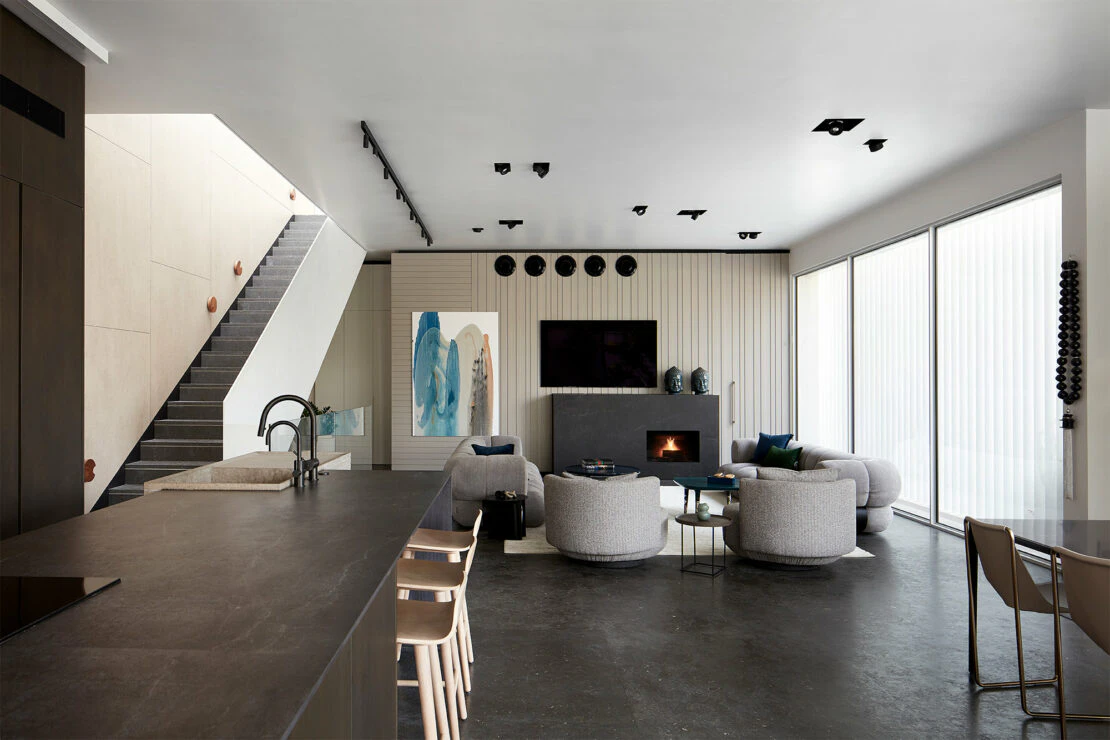 A contemporary-style house dominated by textures - Cosentino USA