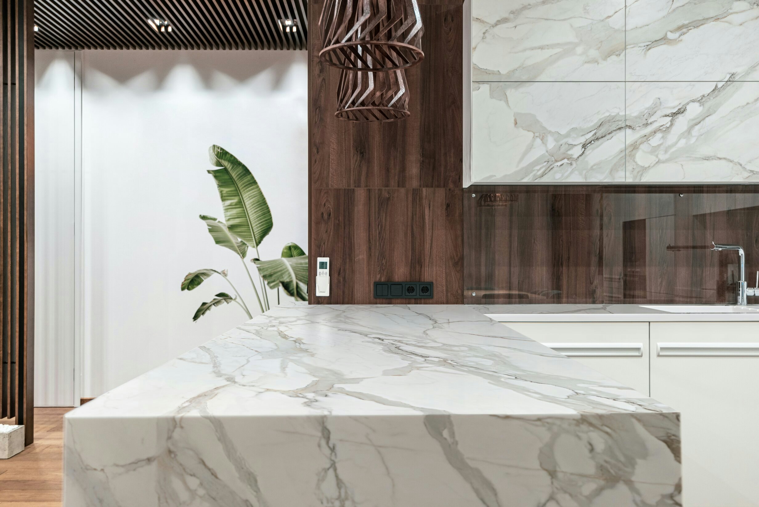 The luxury of natural stone: marble-look finishes are back on trend ...