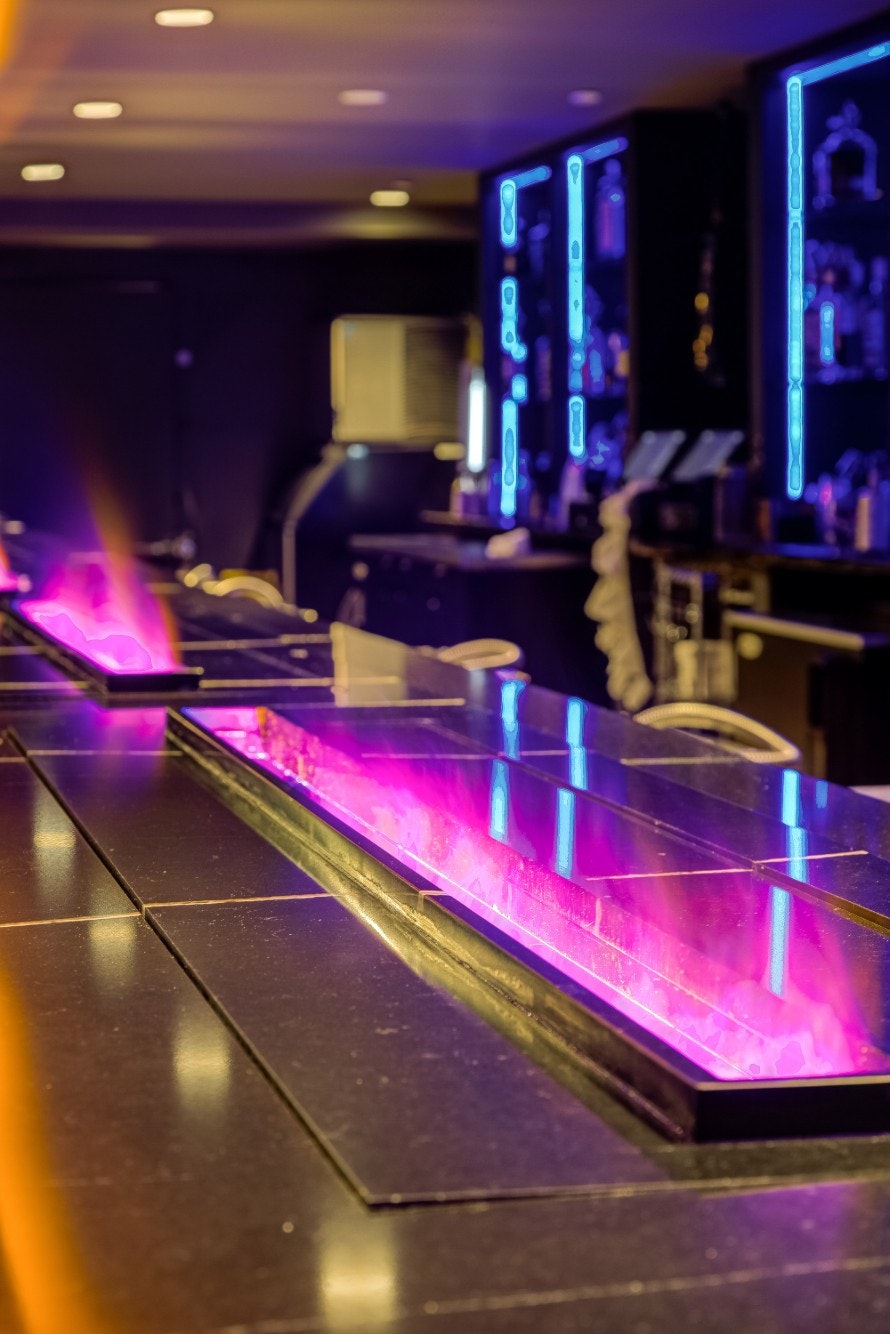 EMBR Ultra Lounge - Cosentino