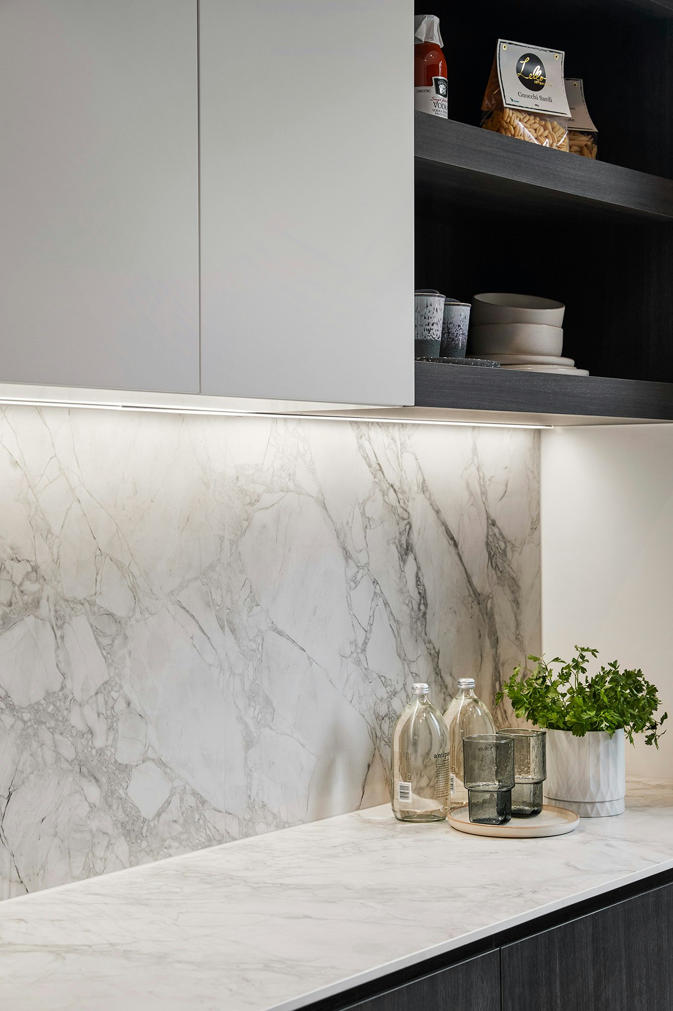 The natural beauty of Dekton gives consistency to this house in ...