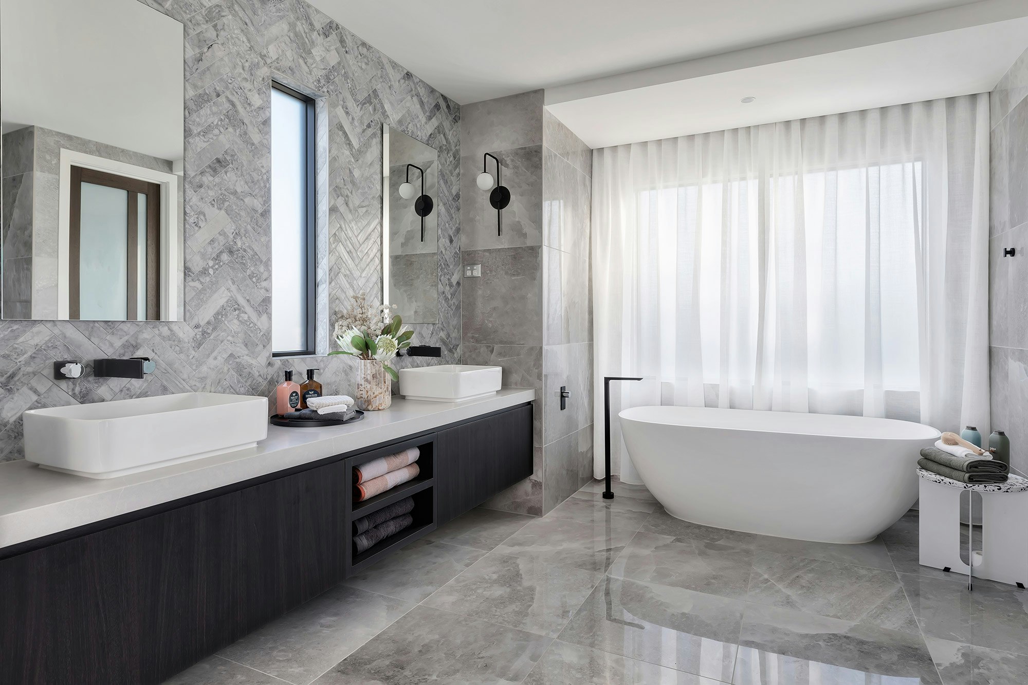 The natural beauty of Dekton gives consistency to this house in ...