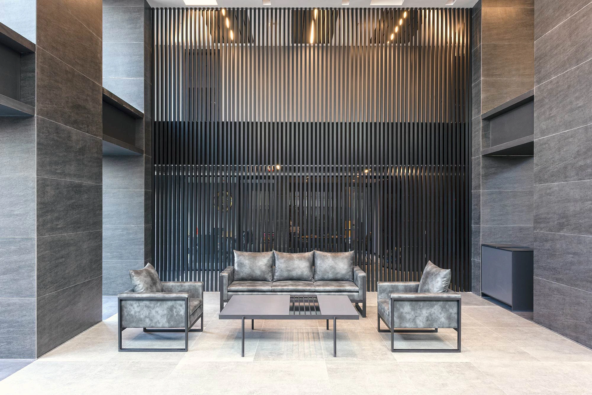 Luxurious spaces and strong aesthetics in a Turkish office building ...