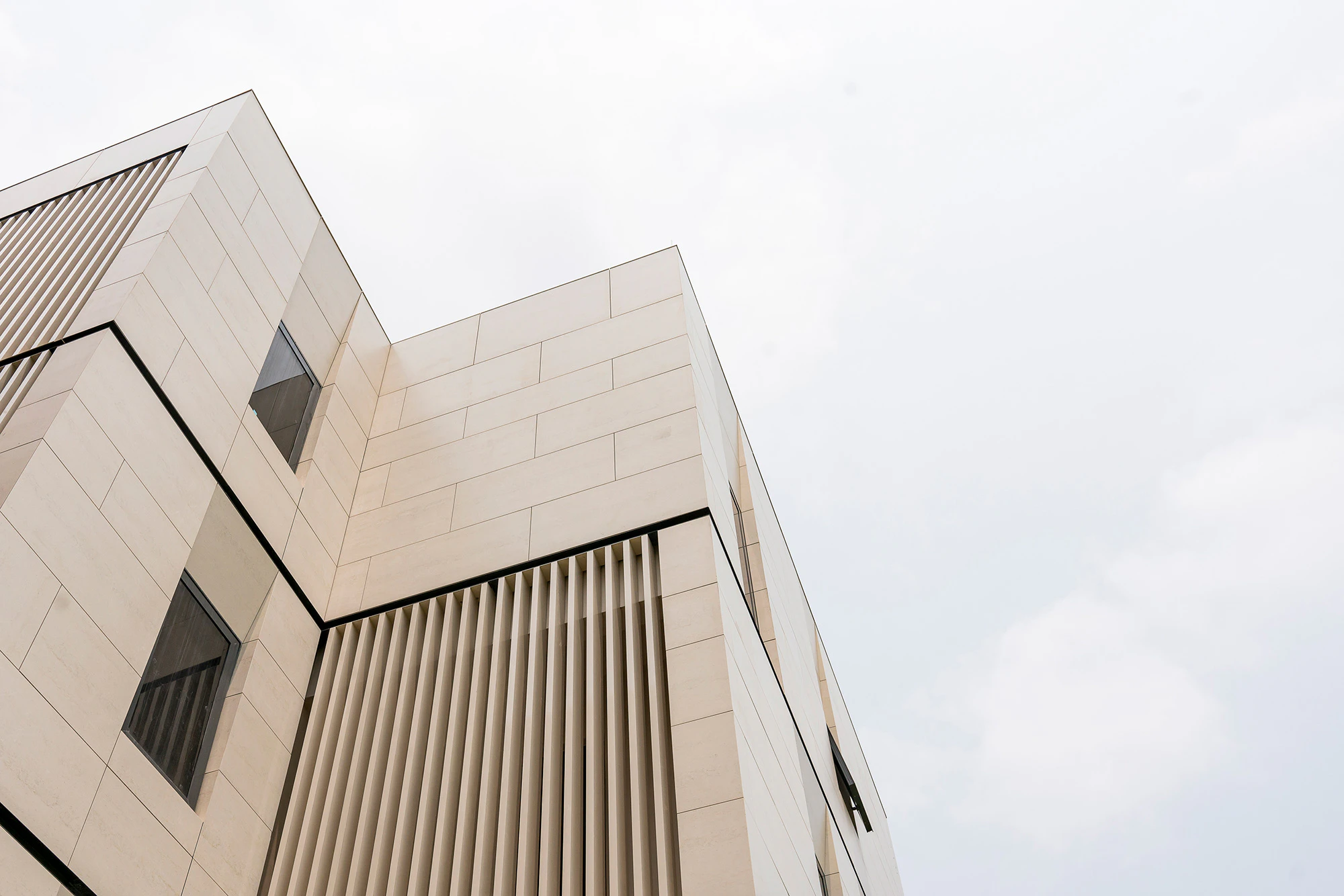 This high-end residential development partners with Cosentino for a ...