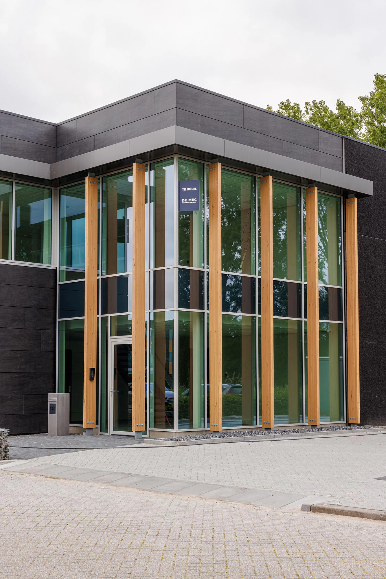 Dekton: Surprisingly versatile exterior application - Cosentino
