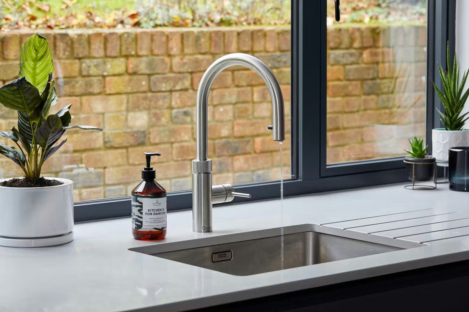 Small kitchen sinks: indispensable - Cosentino