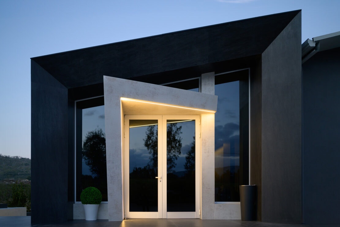 Ferrara Stone choose Cosentino materials for the interior and exterior ...