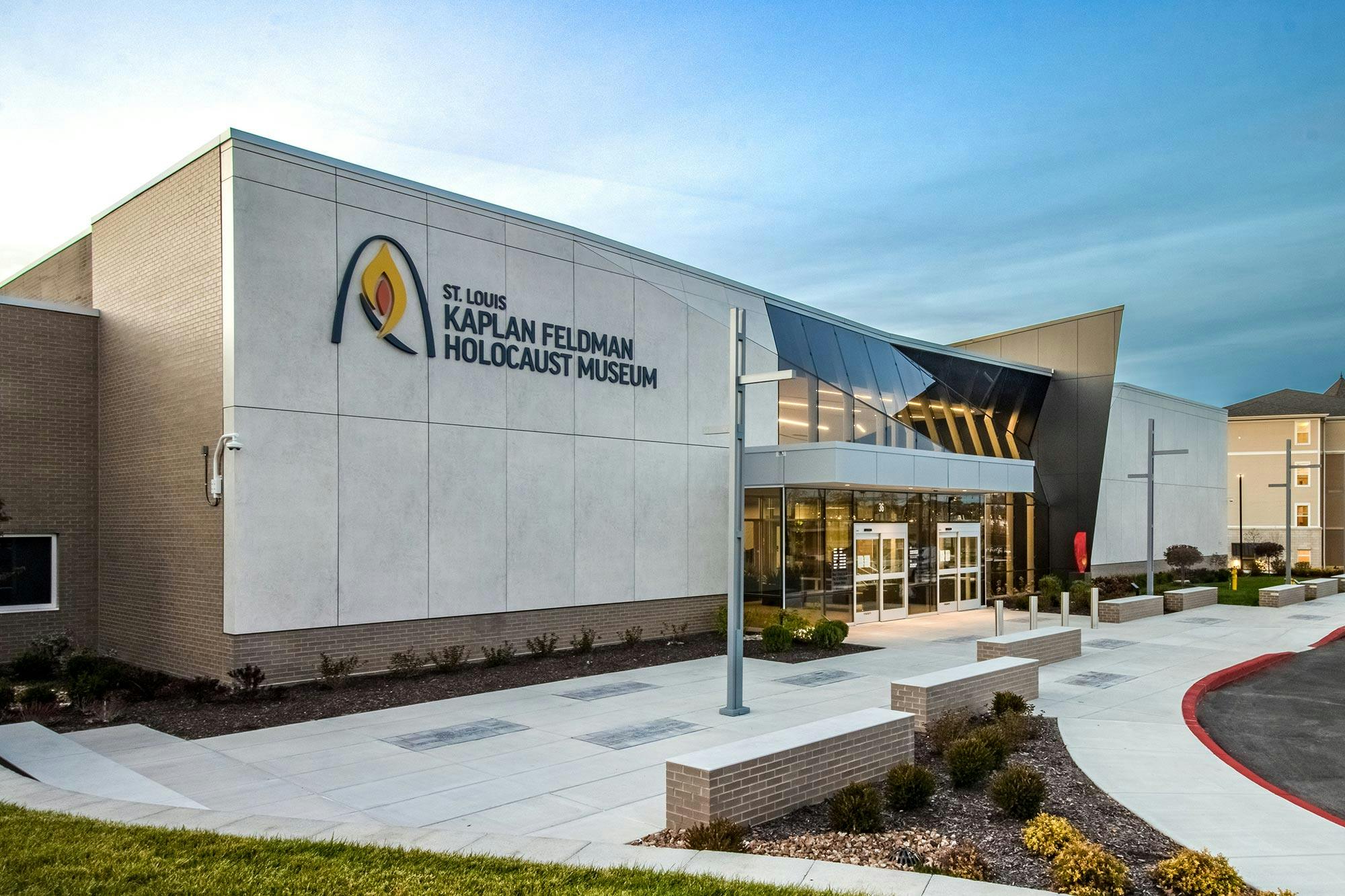 A facade for the ages with Dekton at the St. Louis Kaplan Fedlman ...