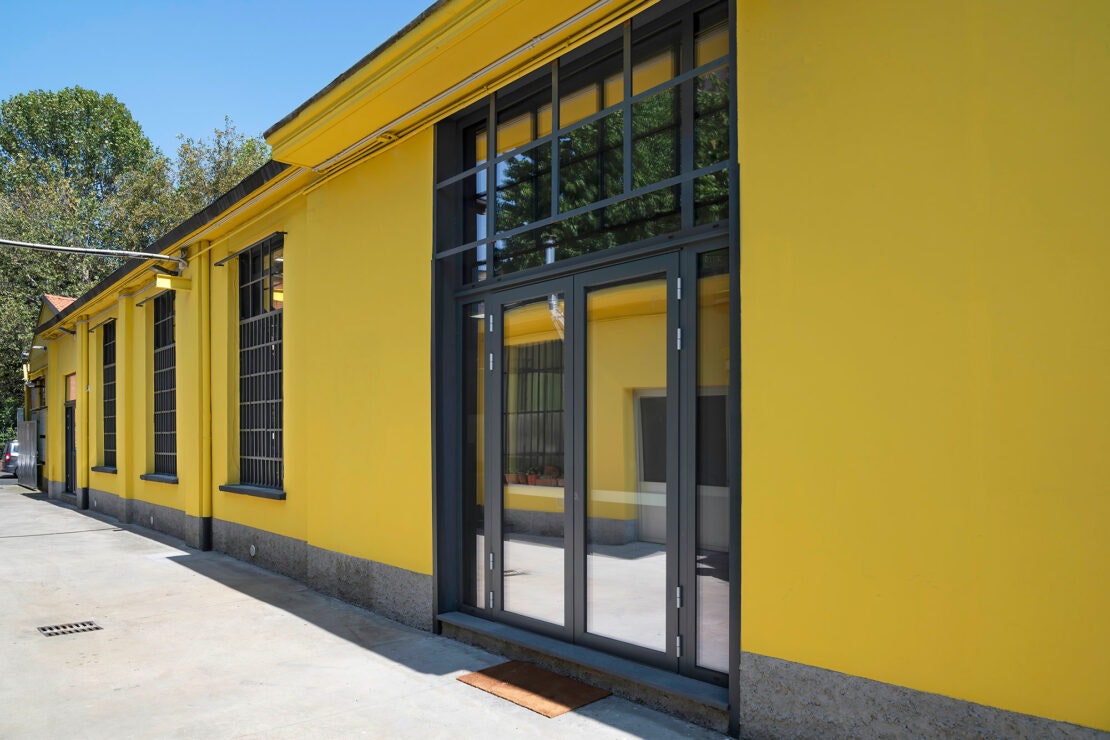 Cosentino surfaces to preserve the preparation process and flavour of the delicious meat at Joe ...