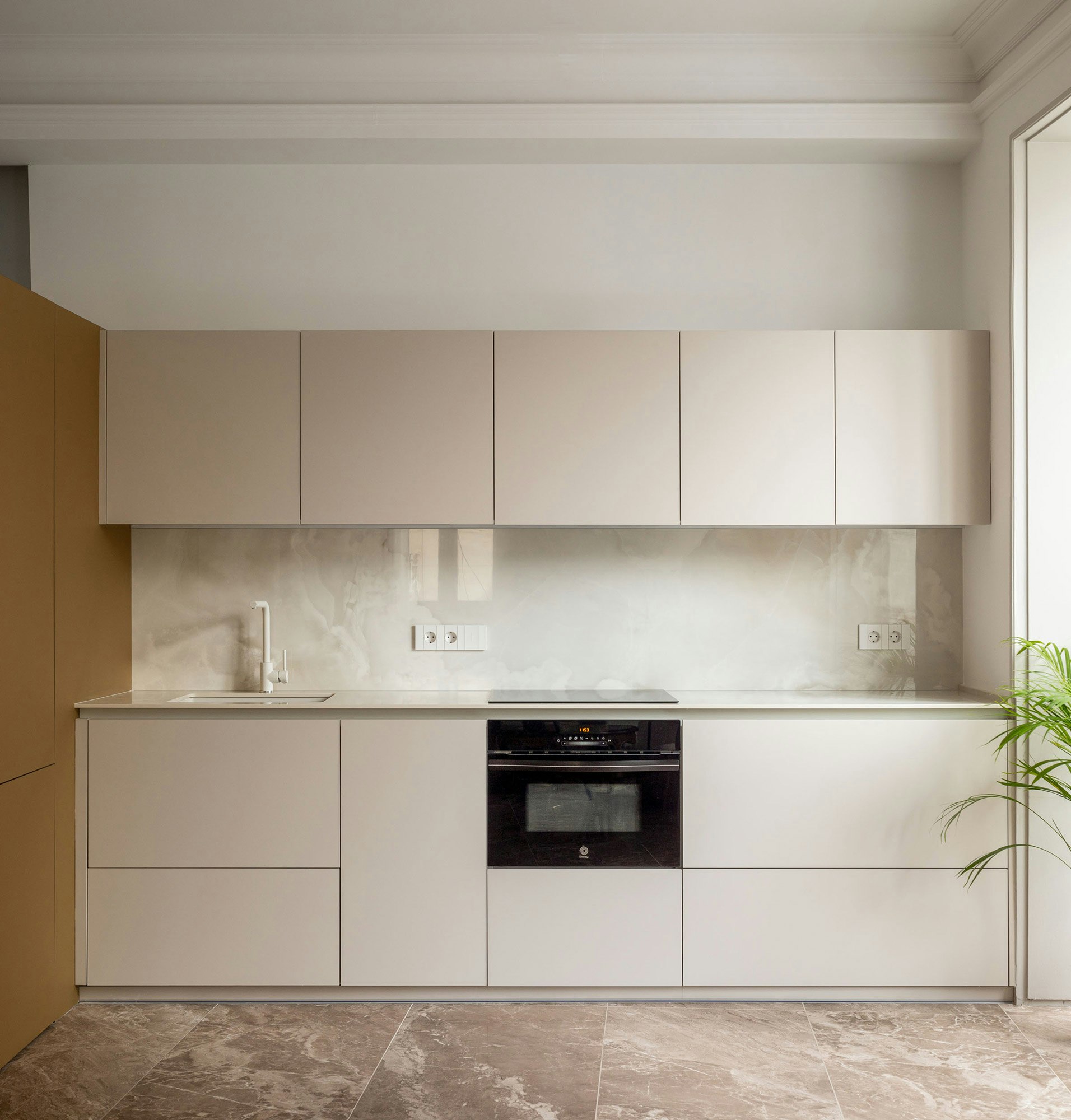 The rich colours of Dekton to bring a turn of the century flat up to ...