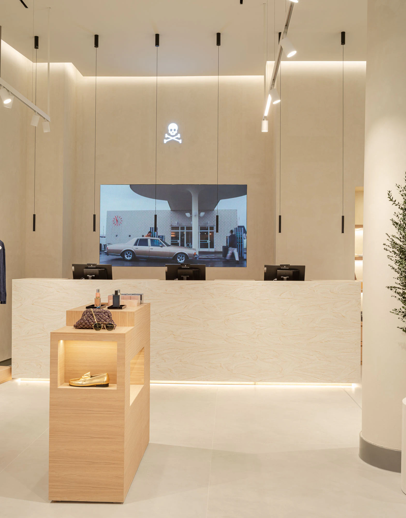 The new Scalpers shop on Madrid’s Gran Vía brings fashion to the city ...
