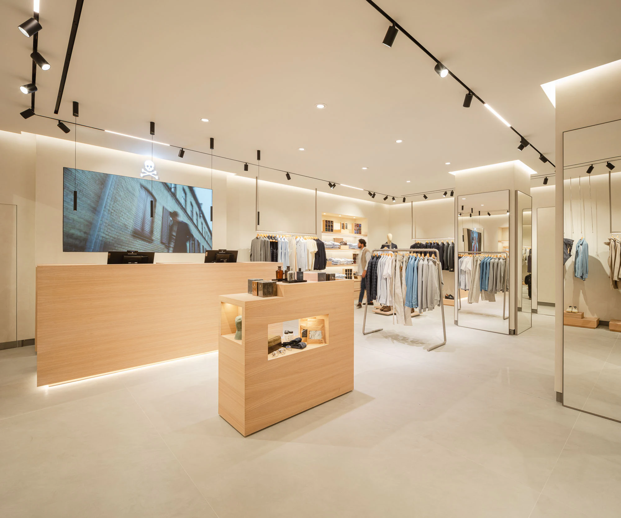 The new Scalpers shop on Madrid’s Gran Vía brings fashion to the city ...