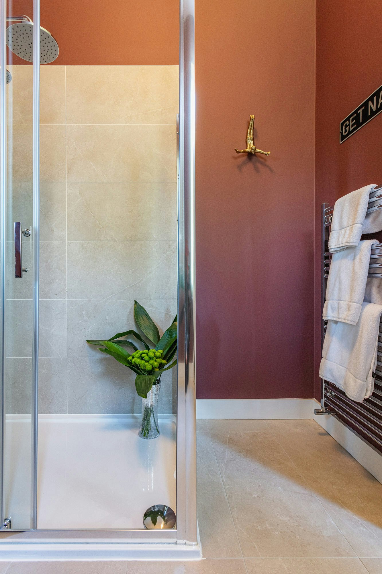 The sophisticated and exclusive Scalea Equinox stone is a real eye ...