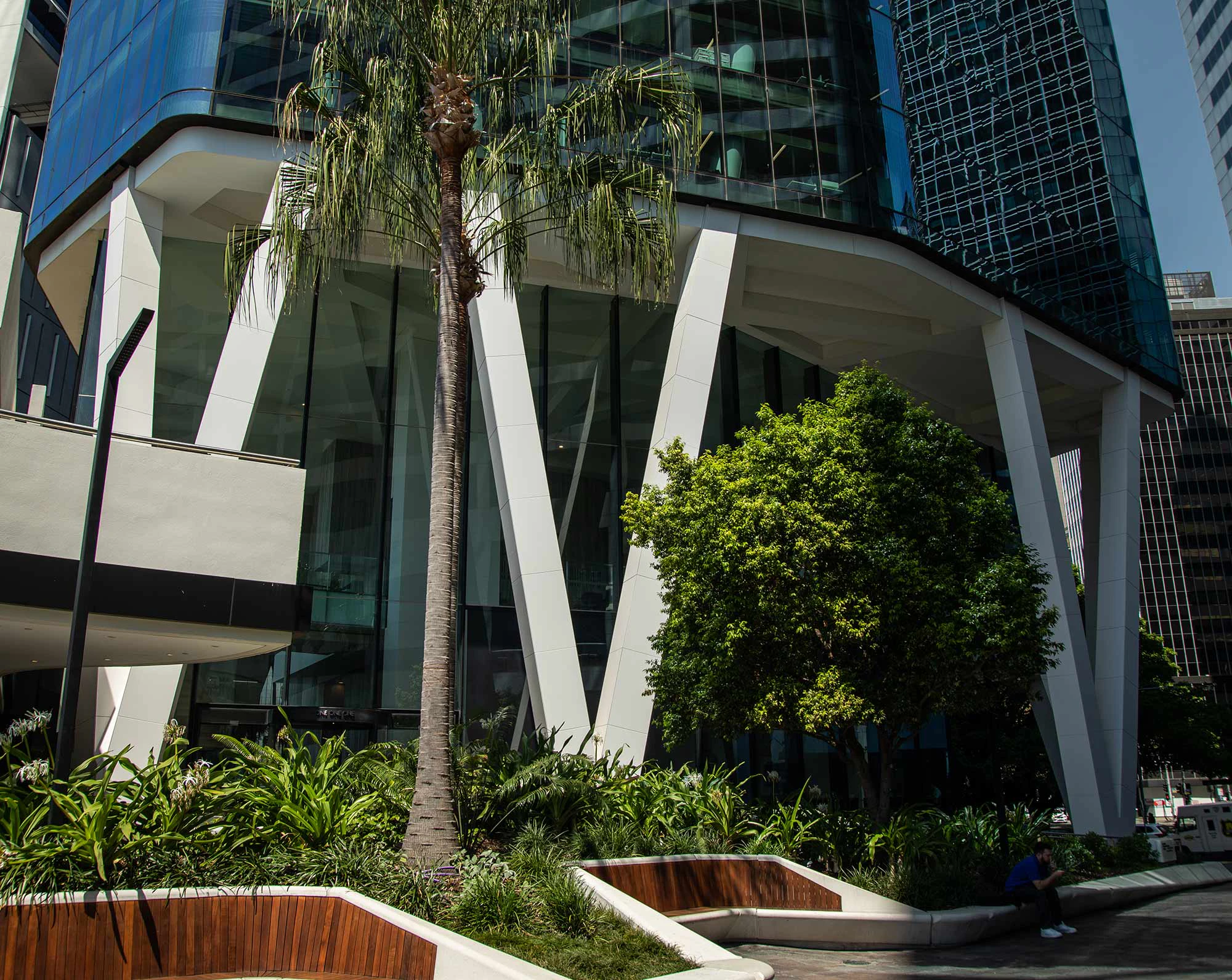 The rebirth of One One One Eagle Street office building in Brisbane: a ...