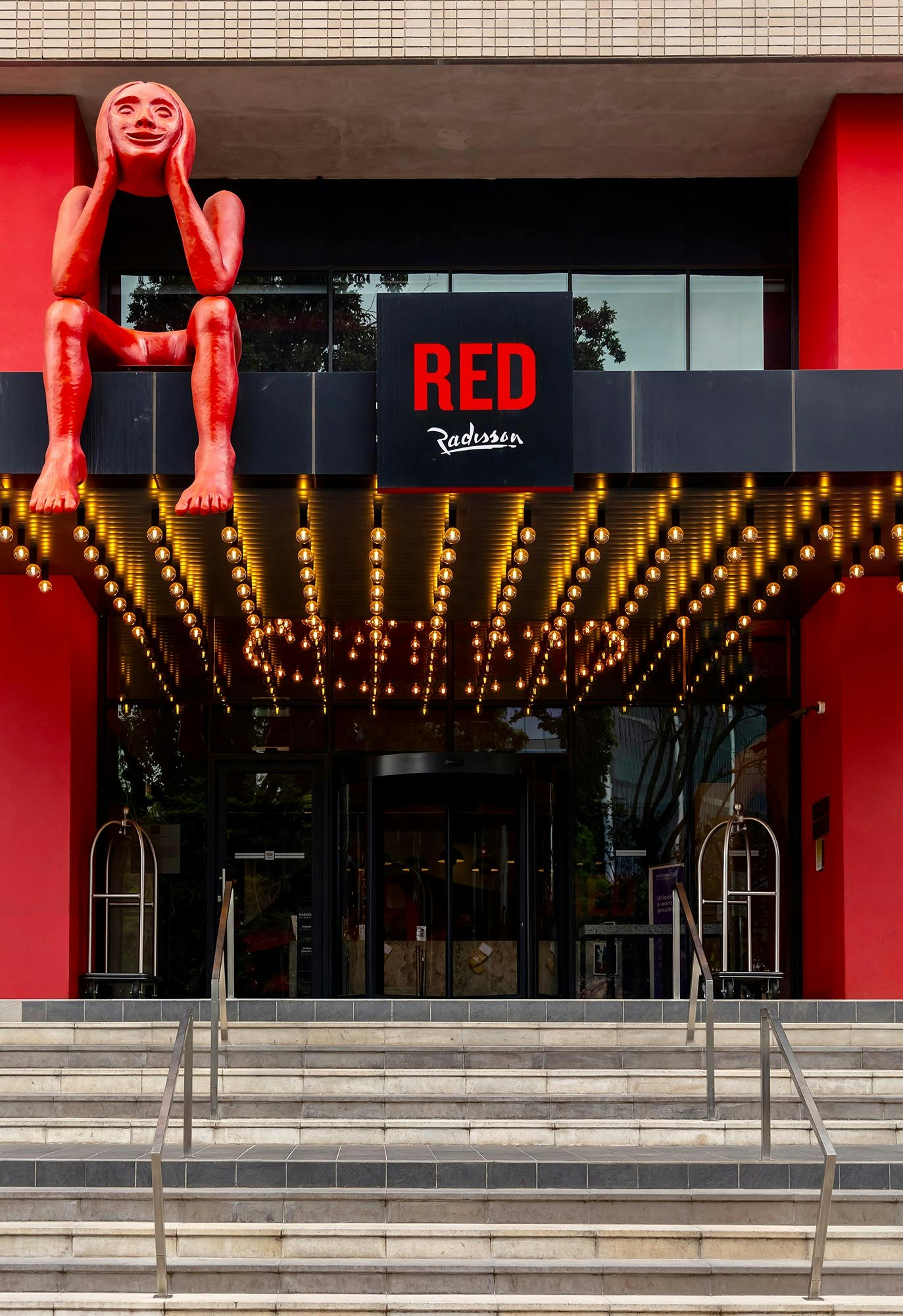 A bold rooftop bar in the heart of Rosebank enhanced by Dekton surfaces ...