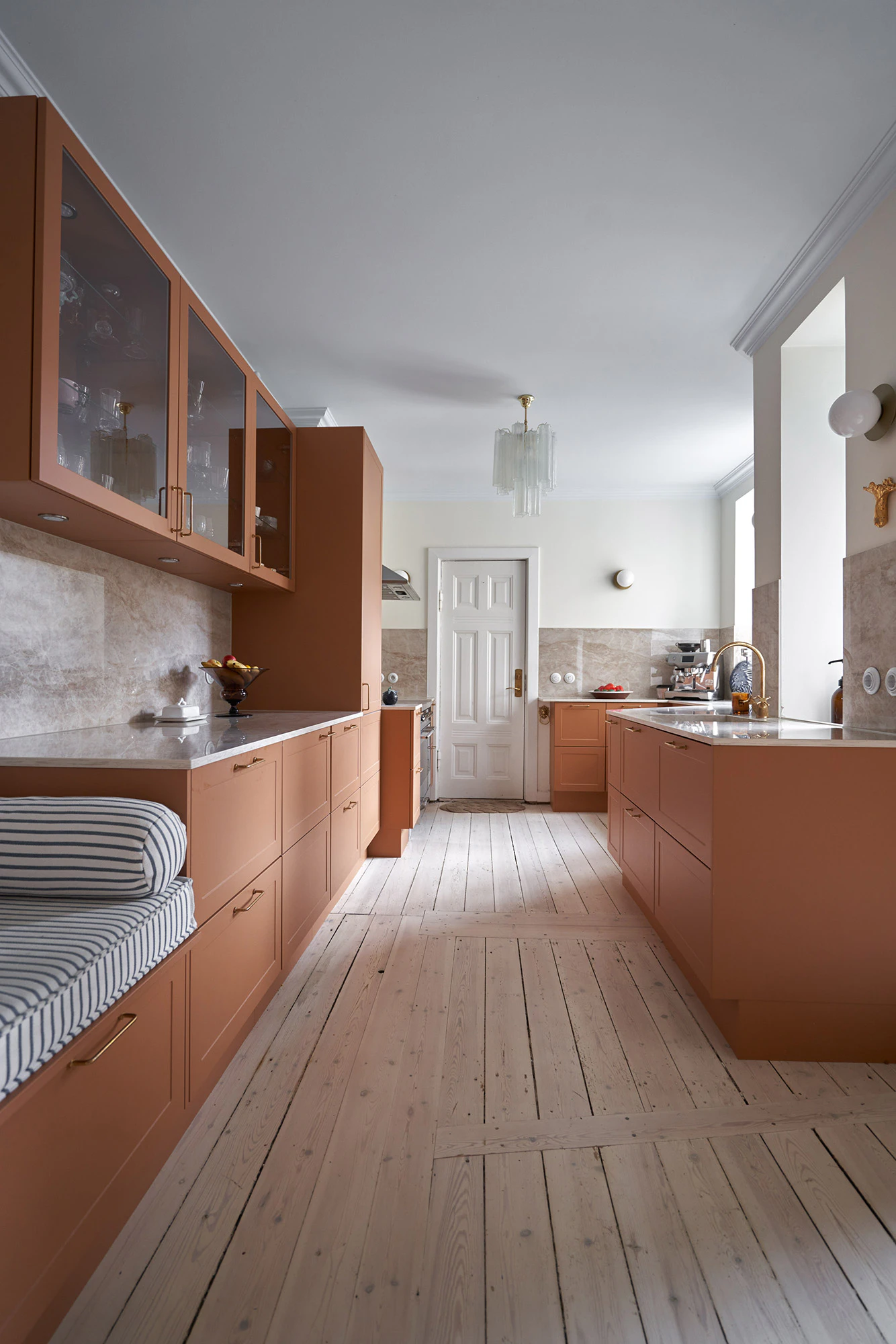 Danish actress Molly Egelind’s kitchen sparkles thanks to Dekton ...
