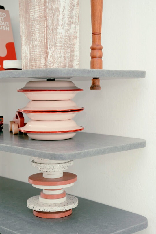 Artist Red Hong Yi creates a unique shelf with the new Earthic surface ...