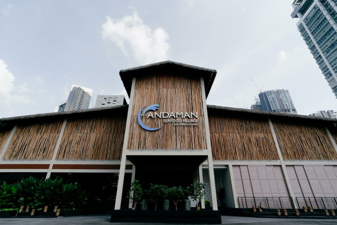 This restaurant successfully recreates an inviting coastal atmosphere ...