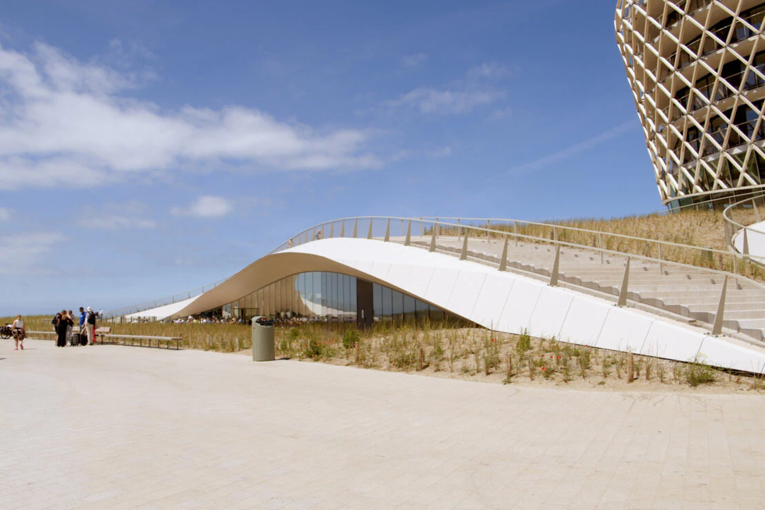 The SILT Casino Project: a masterpiece of Dekton design and ...