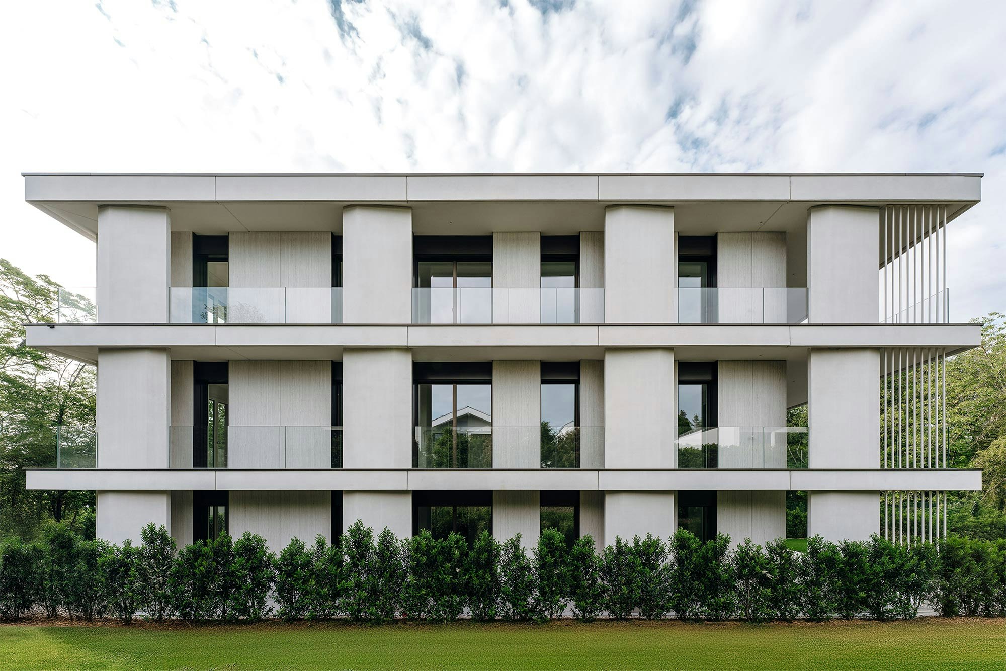 Dekton Edora for the façade cladding of one of the most exclusive ...