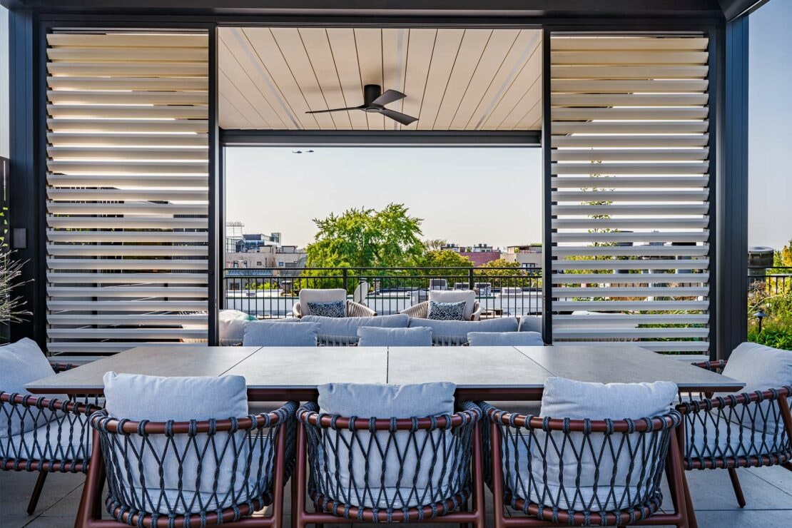 A hidden outdoor oasis in the heart of Wrigleyville - Cosentino