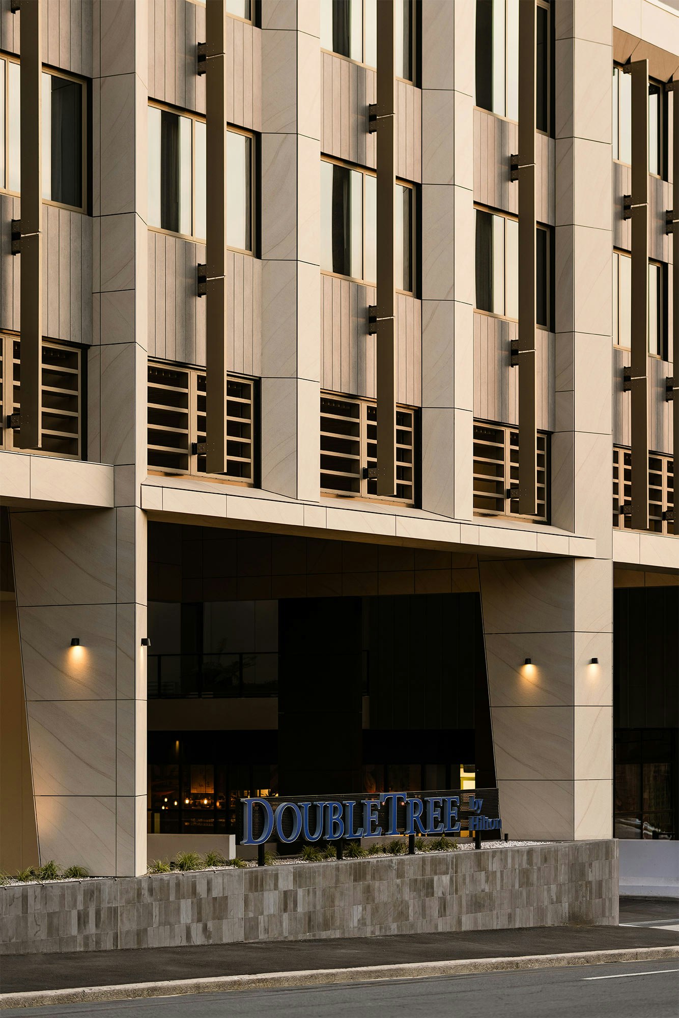 A modern façade in neutral tones to stand the test of time - Cosentino