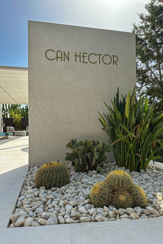 Dekton completely transforms an Ibiza guest house - Cosentino