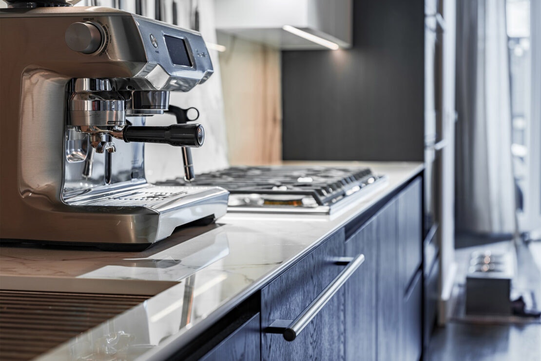 A Chicago kitchen that connects tradition and modernity with Dekton ...
